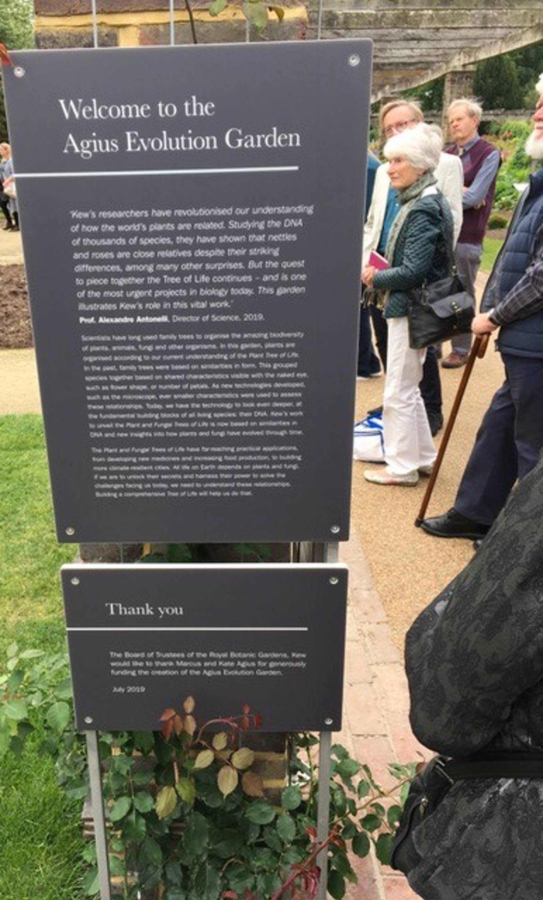 Great Pagoda and Agius Evolution Garden | Kew Guild